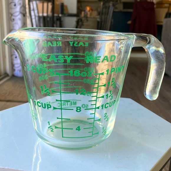 Pyrex | Kitchen | Vintage Pyrex Easy Read Glass Measuring Cup With ...